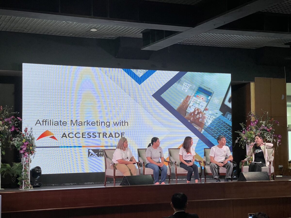 ACCESSTRADE สอนการสร้างรายได้ออนไลน์ ในงาน - ACCESSTRADE TH